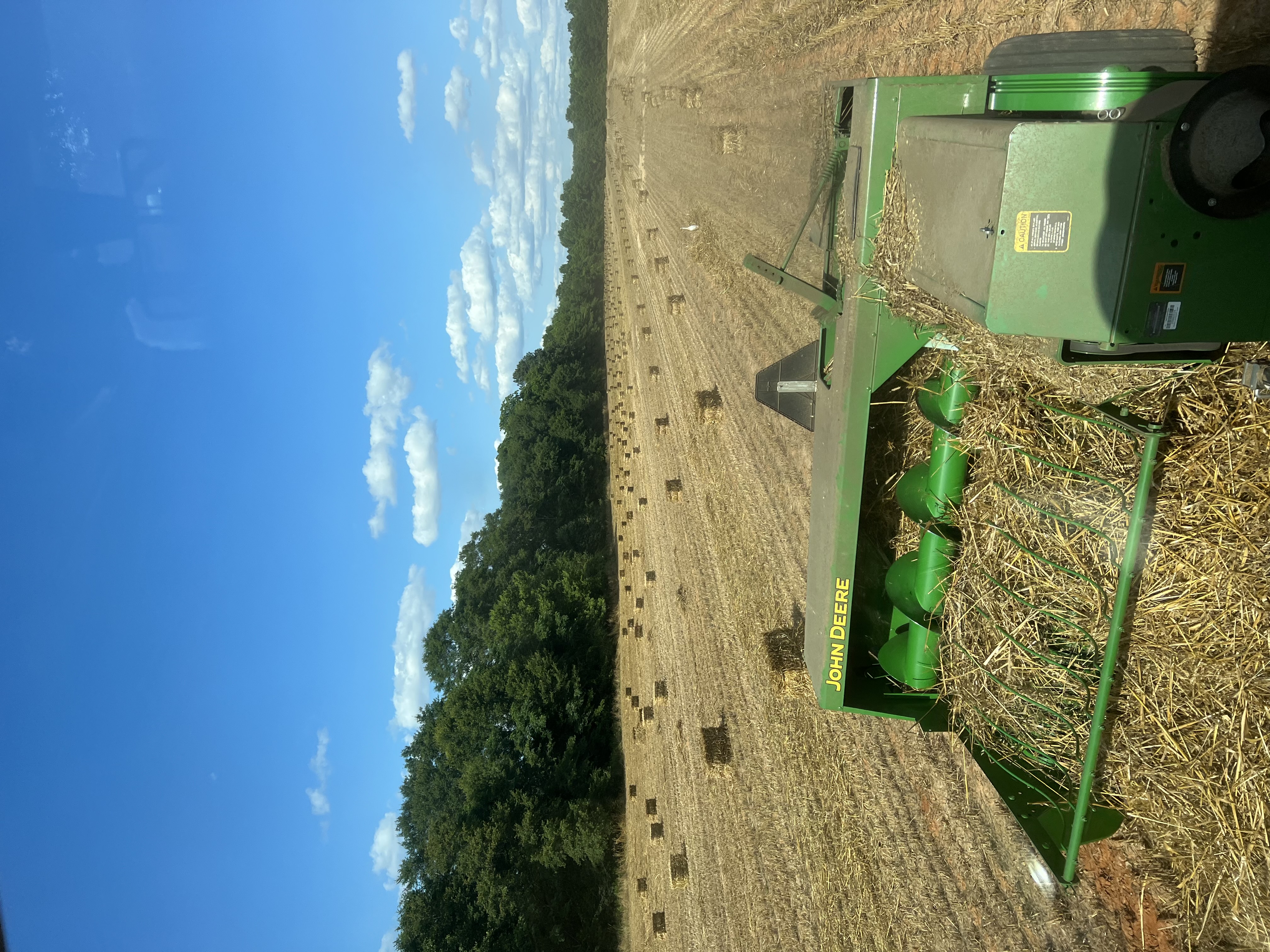 Georgia's #1 Bulk Wheat Straw Supplier | Irwin Farms